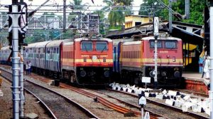 గోదావరి ఎక్స్ ప్రెస్ కు మరోసారి తప్పిన ప్రమాదం | Warangal Times